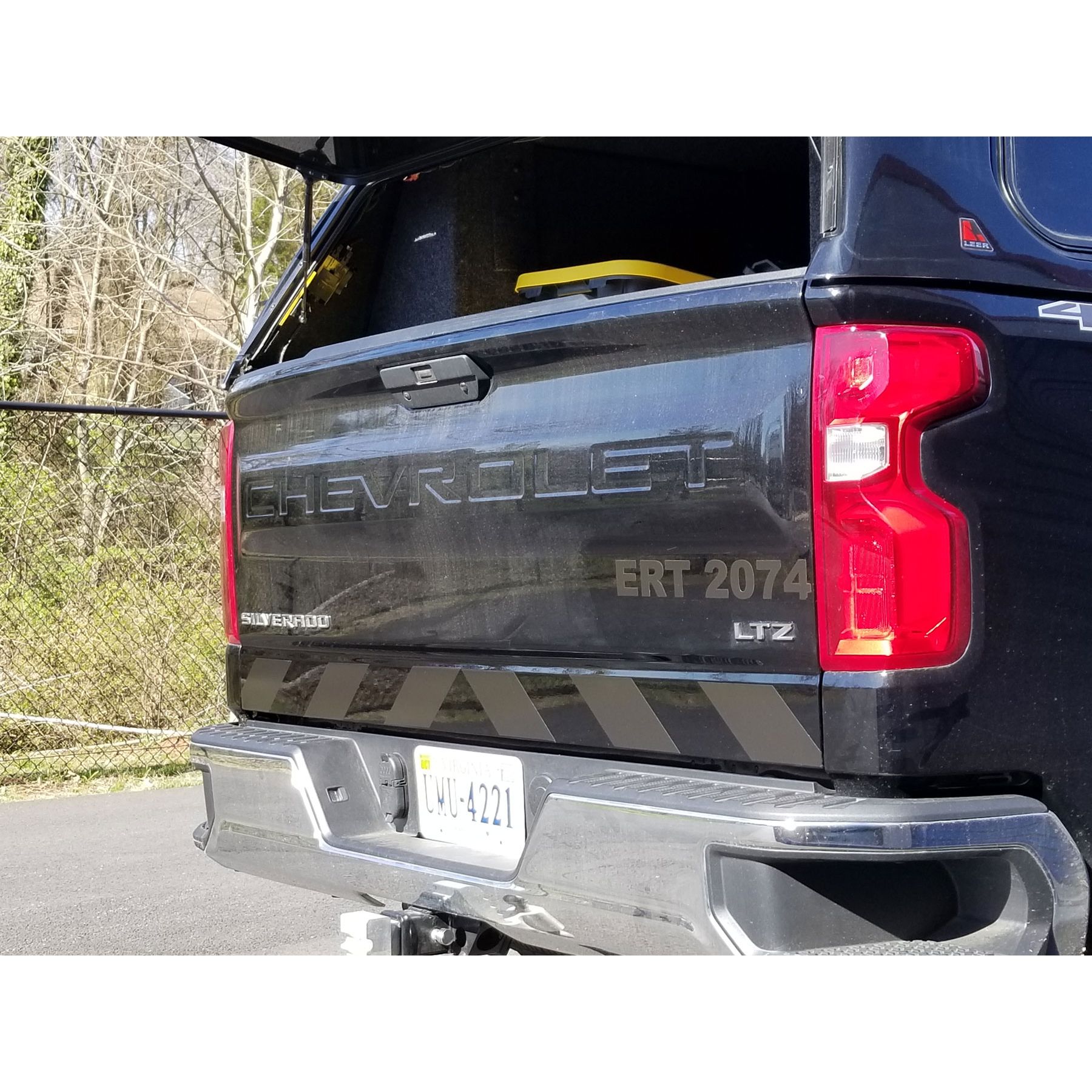 Shadow (Ghost) Chevron Decals - White or Black - Oralite | Tape Dealer ...